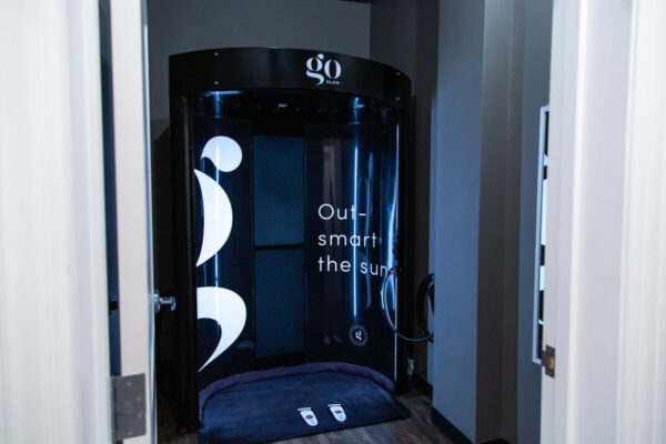 Spray Tanning After Waxing or Laser Hair Removal: What’s Safe? - goGLOW